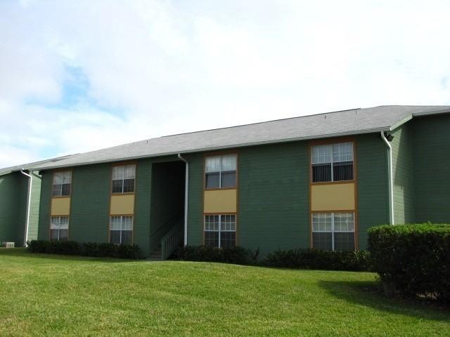 Citrus Meadows Apartments 2 Bedroom Apartment for Rent at 1591 19th Street Ct E, Samoset, FL 34208 Samoset