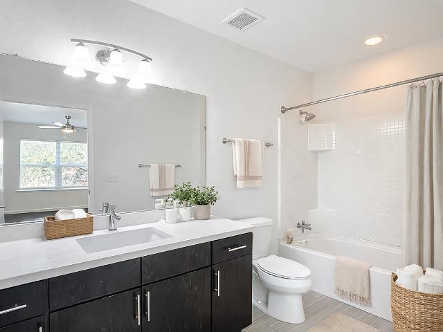 Citrus Run 2 Bedroom Apartment for Rent at 8870 W Waters Ave, Tampa, FL 33615