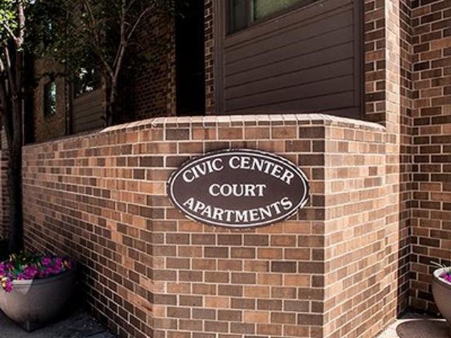 Civic Center Court Apartments 1 Bedroom Apartment for Rent at 200 Grand Ave, Des Moines, IA 50309 Downtown Des Moines