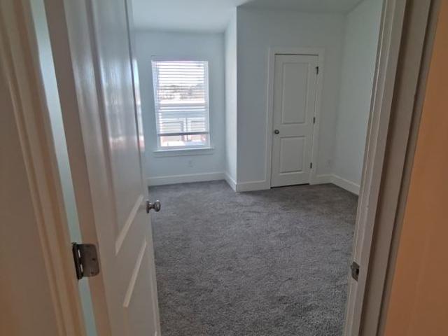CO_LIVING 1 room w private bathroom in a Townhous