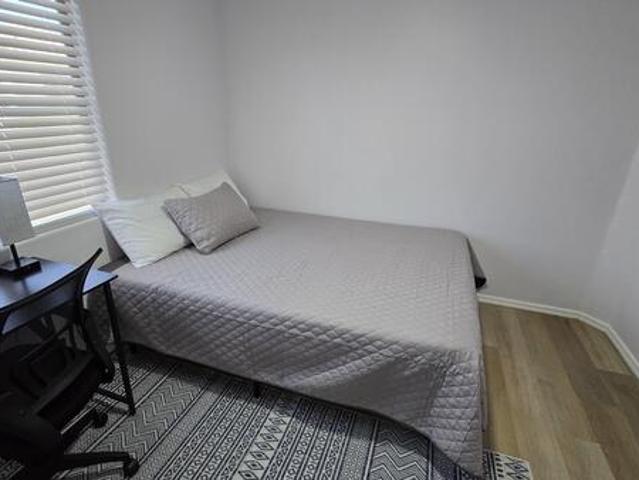 Co Living, JUST BETTER! ONLY 3 Member House, 3 Bedrooms, 2.5 Bathrooms. Gilbert, Quiet, 3 Mins from Bus Stop, Clean, FREE Laundry, Near: ASU East, ATSU, 60 Freeway!