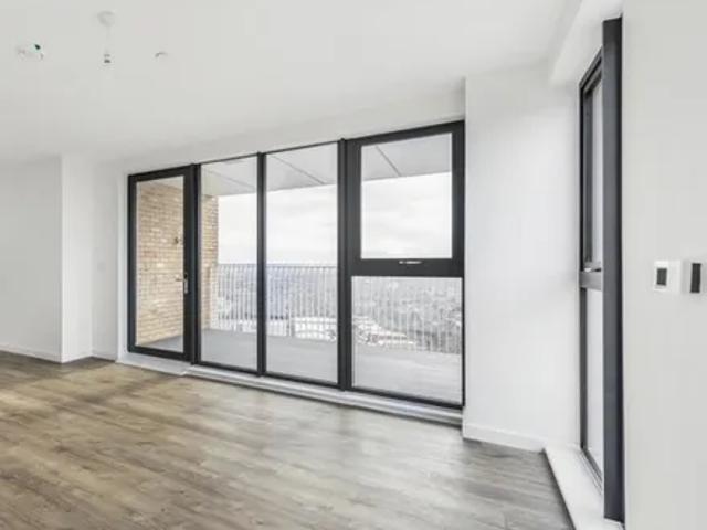 Co op Food, Lakeside Drive, London, NW10 7GP, United Kingdom | 3 bed apartment for rent #140799850 | Rentberry