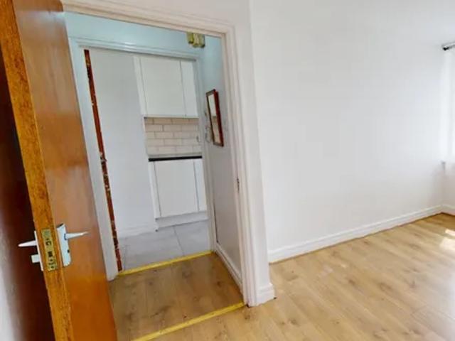 Co op Food, 2 Fairview Road, London, SW16 5PY, United Kingdom | 1 bed apartment for rent #167774384 | Rentberry
