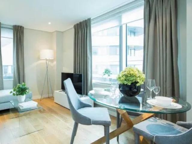 Co op Food, 4 Merchant Square, London, W2 1AS, United Kingdom | 3 bed apartment for rent #121300417 | Rentberry