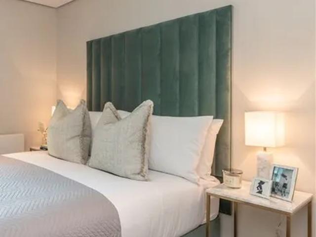 Co op Food, 4 Merchant Square, London, W2 1AY, United Kingdom | 3 bed apartment for rent #167580429 | Rentberry