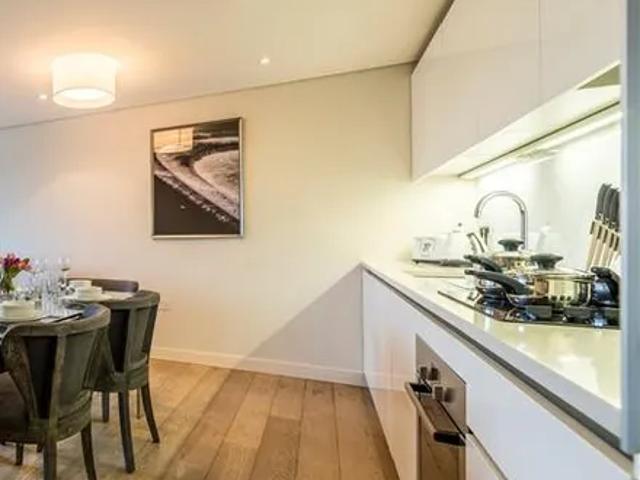 Co op Food, 4 Merchant Square, London, W2 1AY, United Kingdom | 3 bed house for rent #167774017 | Rentberry
