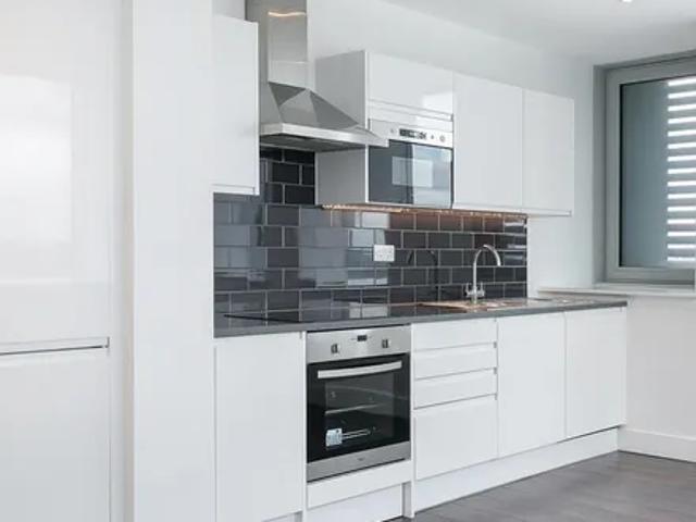 Co op Food, 7 9 Christchurch Road, London, SW19 2FA, United Kingdom | 1 bed apartment for rent #140659110 | Rentberry