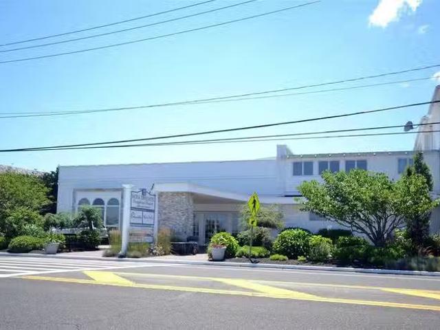 Co op, Single Family Residence Westhampton Bch, NY 231 Dune.
