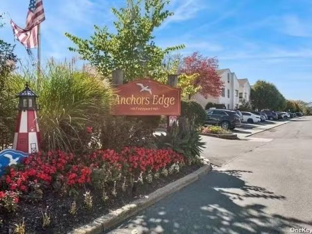 Co op, Stock Cooperative Freeport, NY 39 Anchor St #J