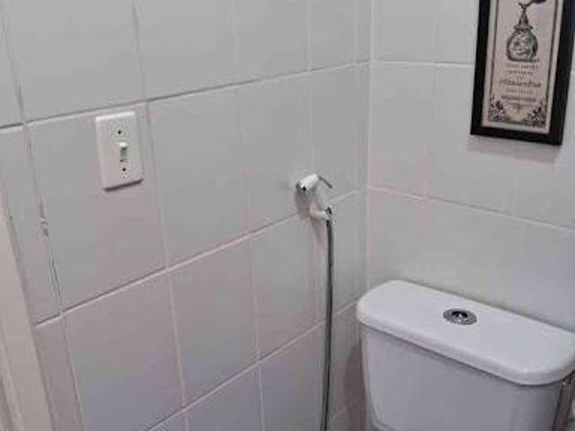 Com 2 suítes bem distribuídas, corredor lateral que garante privacidade e ventilação, ambientes inte