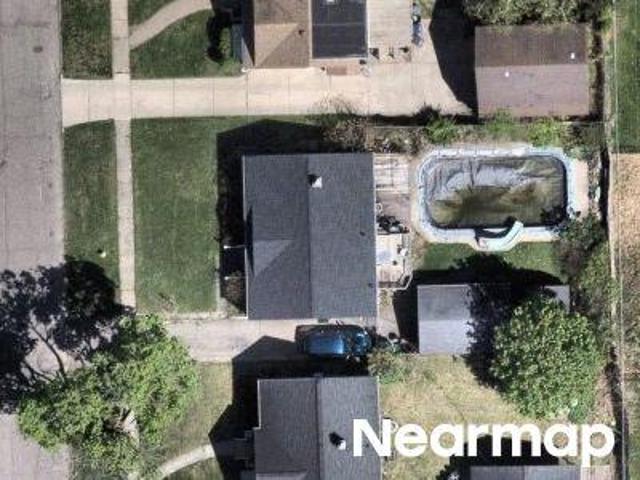 Comanche Ave