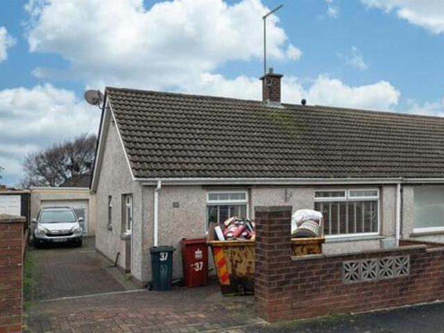 Combe View, Walney, 2 Bedroom Semi detached