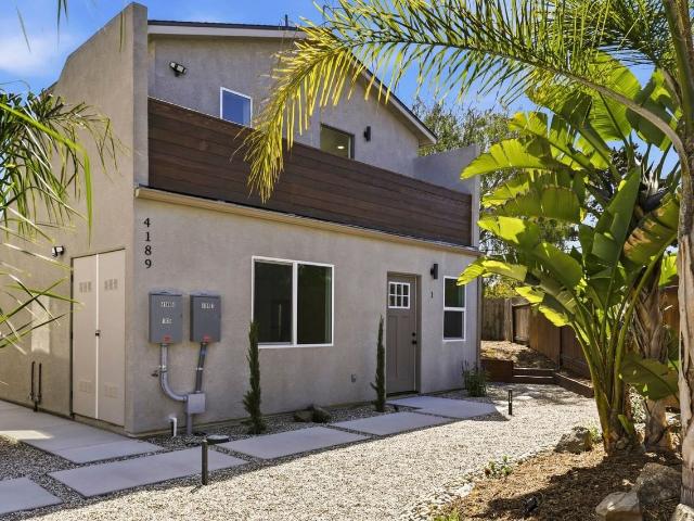 Combe Way Commons 2 Bedroom Apartment for Rent at 4191 Combe Way, San Diego, CA 92122 University City