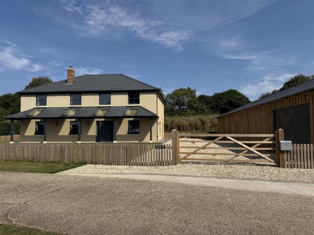 Combe St. Nicholas, Chard 4 bed detached house to rent £2,650 pcm £612 pw