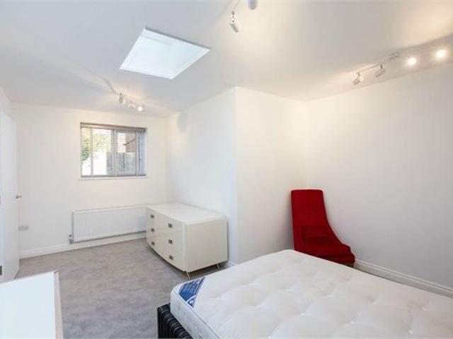 Combedale Road, London
