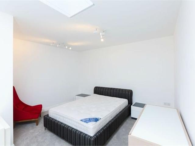 Combedale Road, London