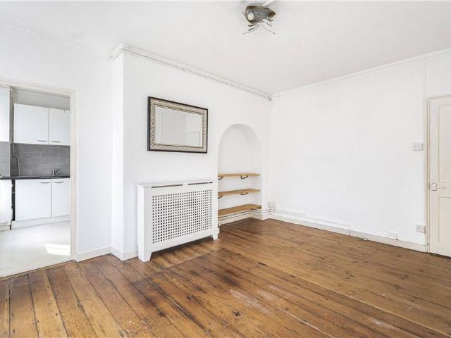 Comber Grove, London, SE5 0LJ