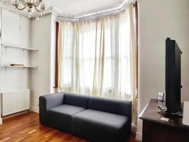 Combermere Road, Stockwell Park, London, SW9 9RF, United Kingdom | 2 bed townhouse for rent #131559518 | Rentberry