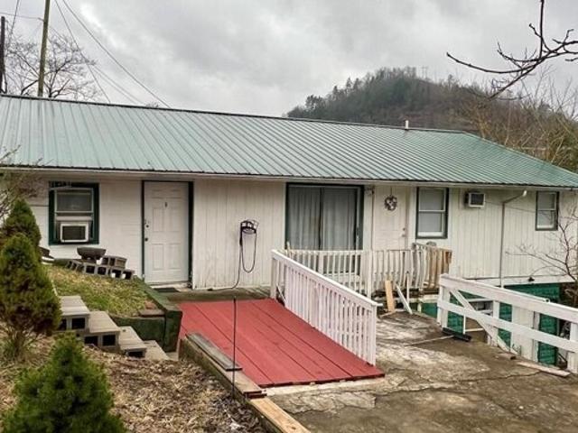Combs St, Hazard, Home For Sale