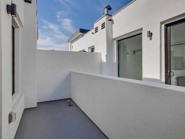 Come home to these New Modern Townhouse in Silverlake! 1 Bedroom Apartment for Rent at 4255 Lockwood Ave, Los Angeles, CA 90029 East Hollywood