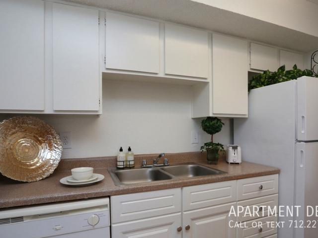 Come live here! this sophisticated apartment community in Texas City
