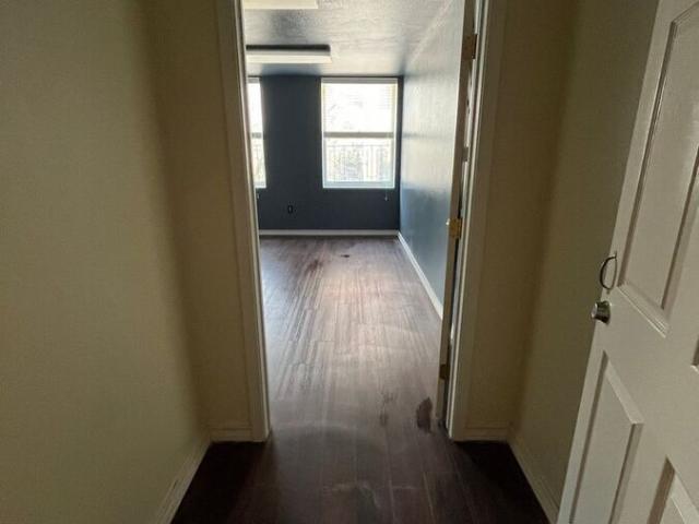 RETAIL SPACE NOT APARTMENT