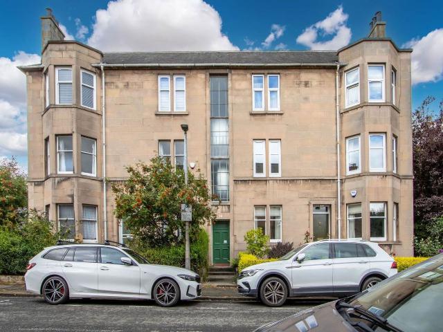Comely Bank Grove, Comely Bank, Edinburgh EH4, 3 bed flat to rent, £1,875 pcm | PrimeLocation