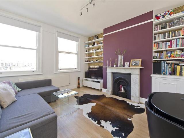 Comeragh Road, West Kensington. 2 bed apartment to rent £2,500 pcm £577 pw