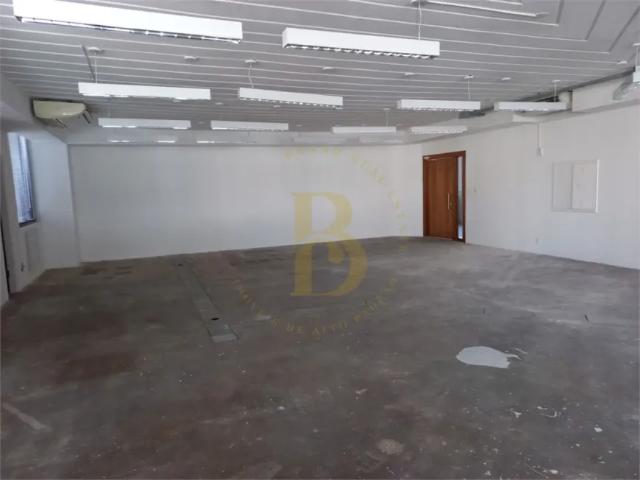 Comercial com 237.96 m², à venda no bairro Brooklin
