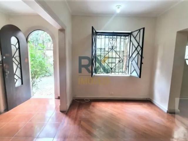 Comercial, com 57 m² no bairro Higienópolis