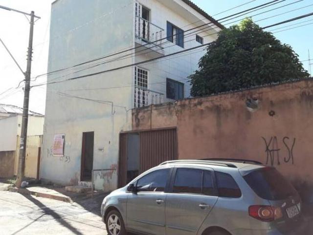 Comercial com 8 quartos e 337 m² à venda no Setor Oeste