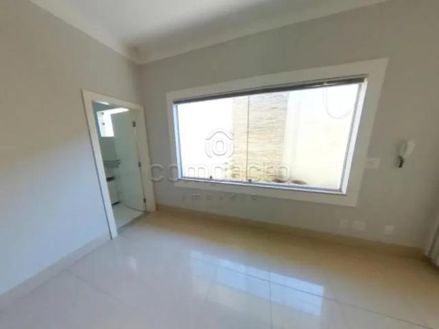 Comercial Casa em São José do Rio Preto