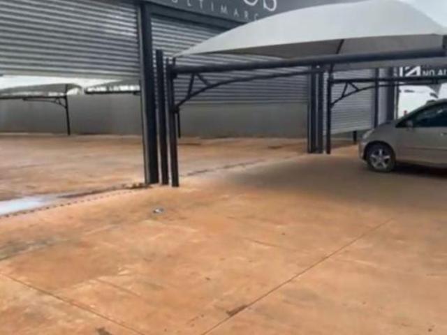 Comercial à venda na Zona Industrial