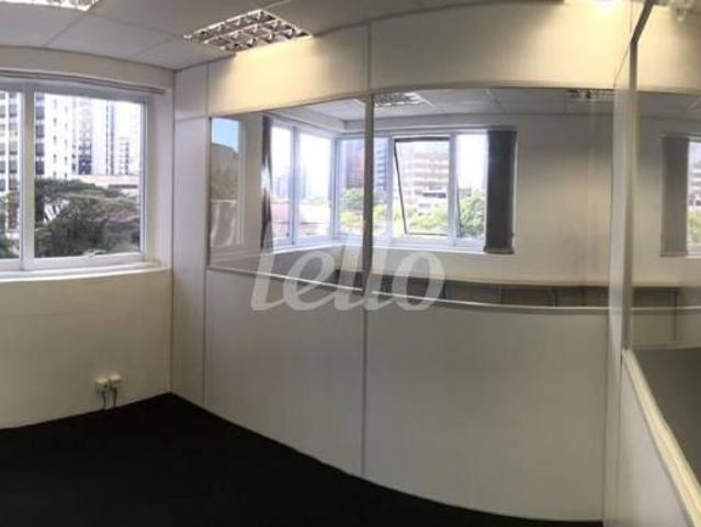 Comercial à venda no a Cidade Monções