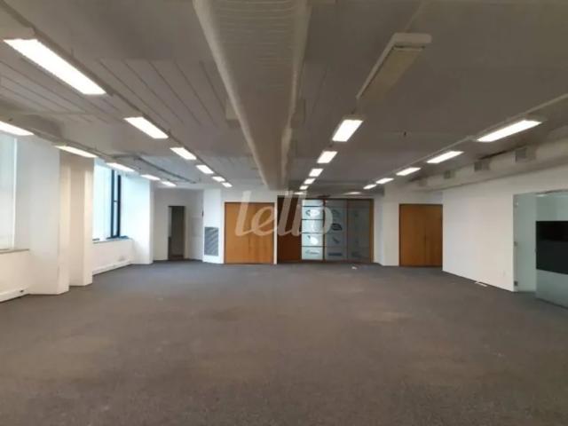 Comercial à venda no a Cidade Monções