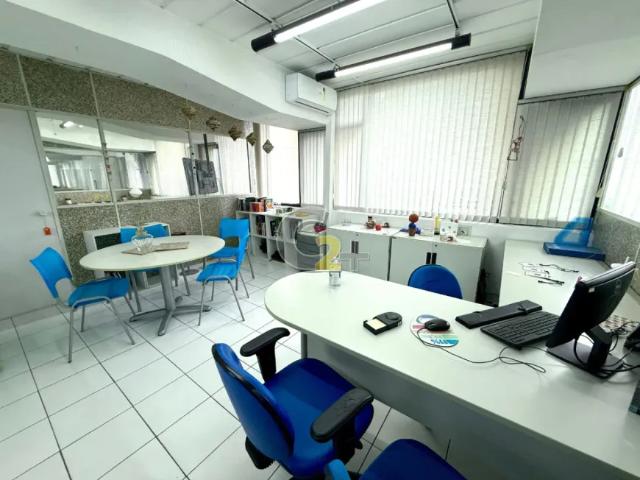 Comercial à venda no bairro do Brooklin, 626m², 5 vagas de garagem