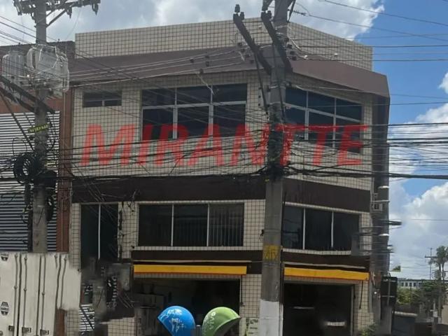 Comercial de 240m² em Santana