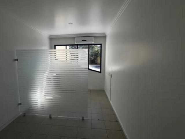 Comercial para alugar por R$ 1950.00, 10.00 m2 centro ponta grossa/pr