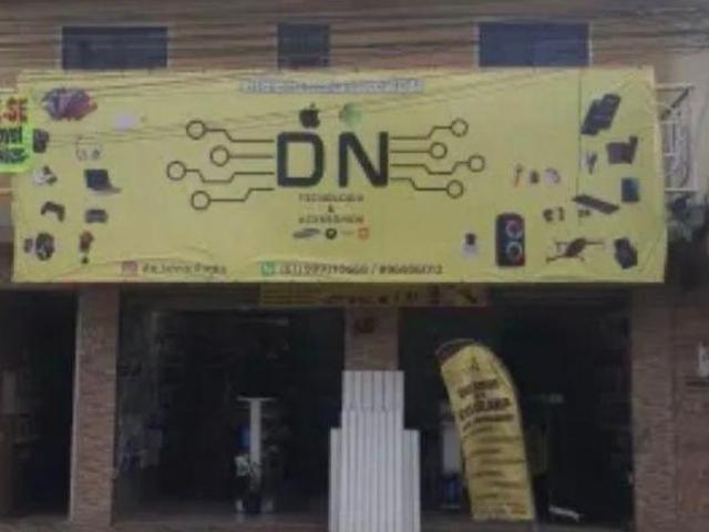 COMERCIAL + RESIDENCIAL NA QS 11 ARNIQUEIRAS RENDA ESCRITURADO LOJA KIT