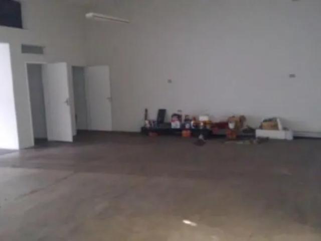 Comercial/Industrial de 650 metros quadrados no bairro Centro