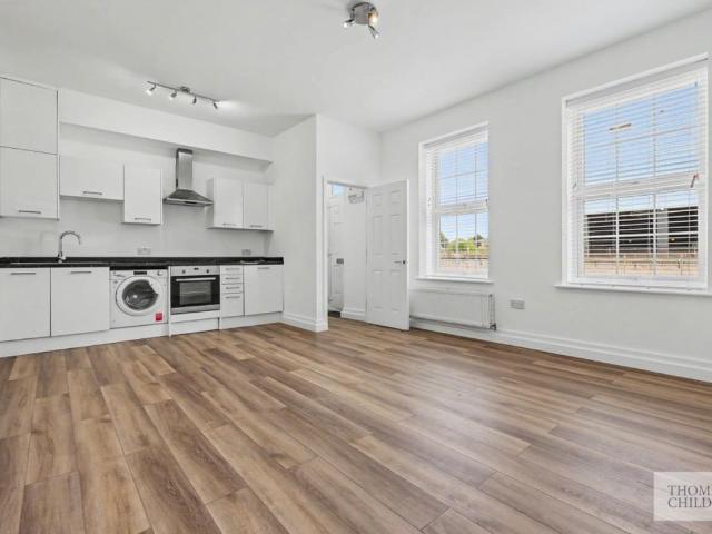 Comet Way, Hatfield AL10, 1 bed maisonette to rent, £1,250 pcm | PrimeLocation