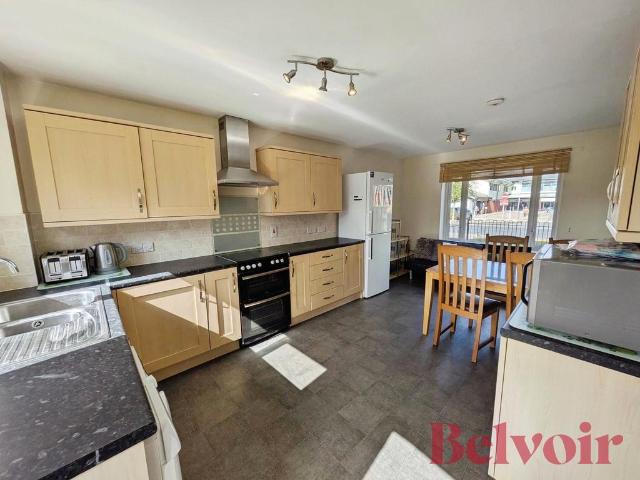 Comet Avenue, Knutton, ST5 4 bed semi detached house to rent £1,690 pcm £390 pw