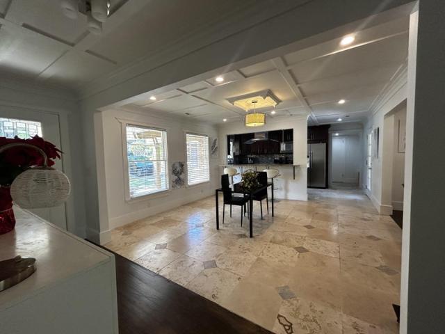 Comfort Meets Convenience in This Modern Atlanta P