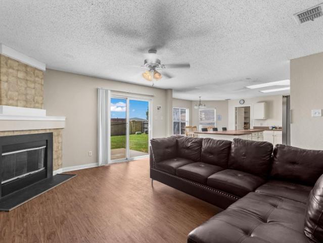 Comfort ️, Community  & Easy Access to all of
