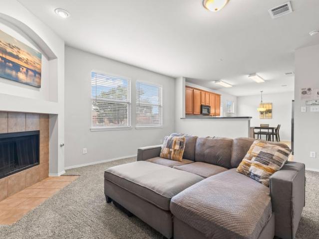 Comfort ️, Community & Easy Access to all of