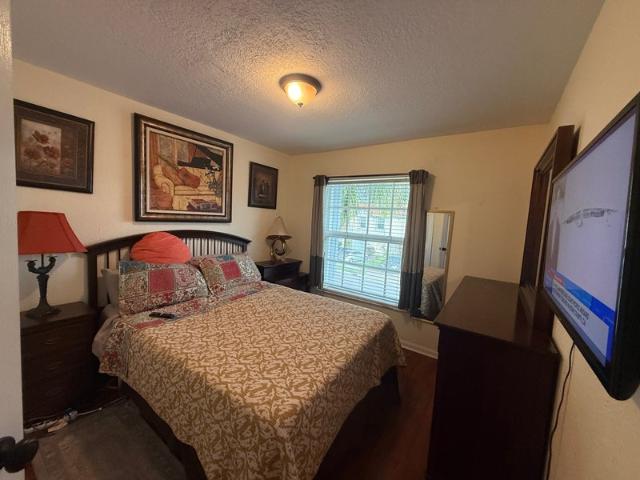 Comfortable Townhome Room