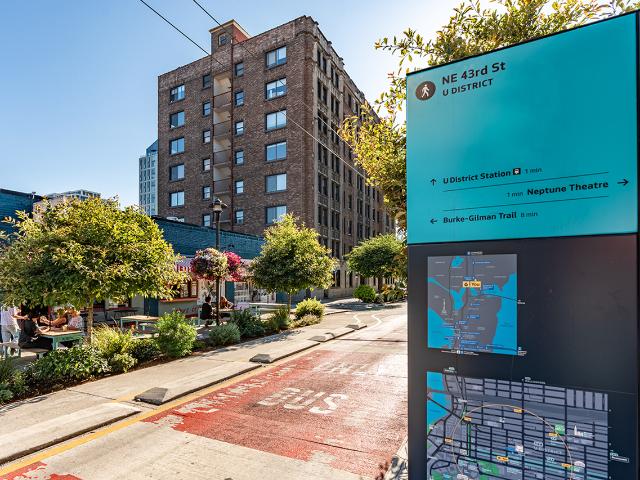 Comfortable Urban Living in a Classic Brick Building Near UW & Light Rail 1 Bedroom Apartment for Rent at 1305 Ne 43rd St, Seattle, WA 98105 University District