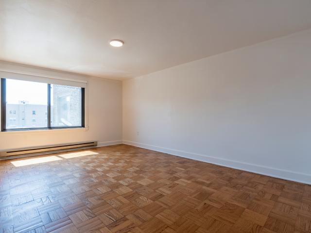 Comfortable Urban Living in a Classic Brick Building Near UW & Light Rail 1 Bedroom Apartment for Rent at 1305 Ne 43rd St, Seattle, WA 98105 University District