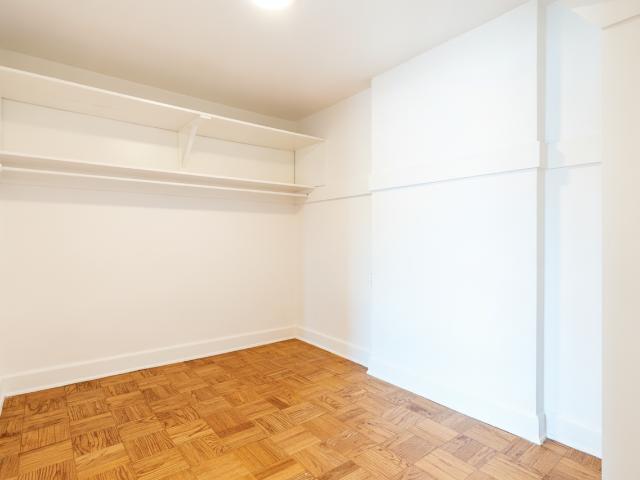 Comfortable Urban Living in a Classic Brick Building Near UW & Light Rail 1 Bedroom Apartment for Rent at 1305 Ne 43rd St, Seattle, WA 98105 University District