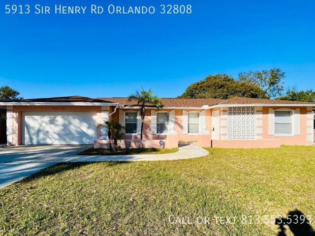 Comfortable and Convenient 4 Bedroom Home in Prime Location